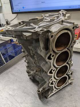 302-58926 TOYOTA Engine Cylinder Block Prius
