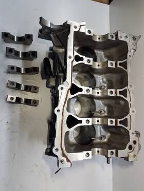 R705283 TOYOTA Engine Cylinder Block Hybrid Z3 Prius